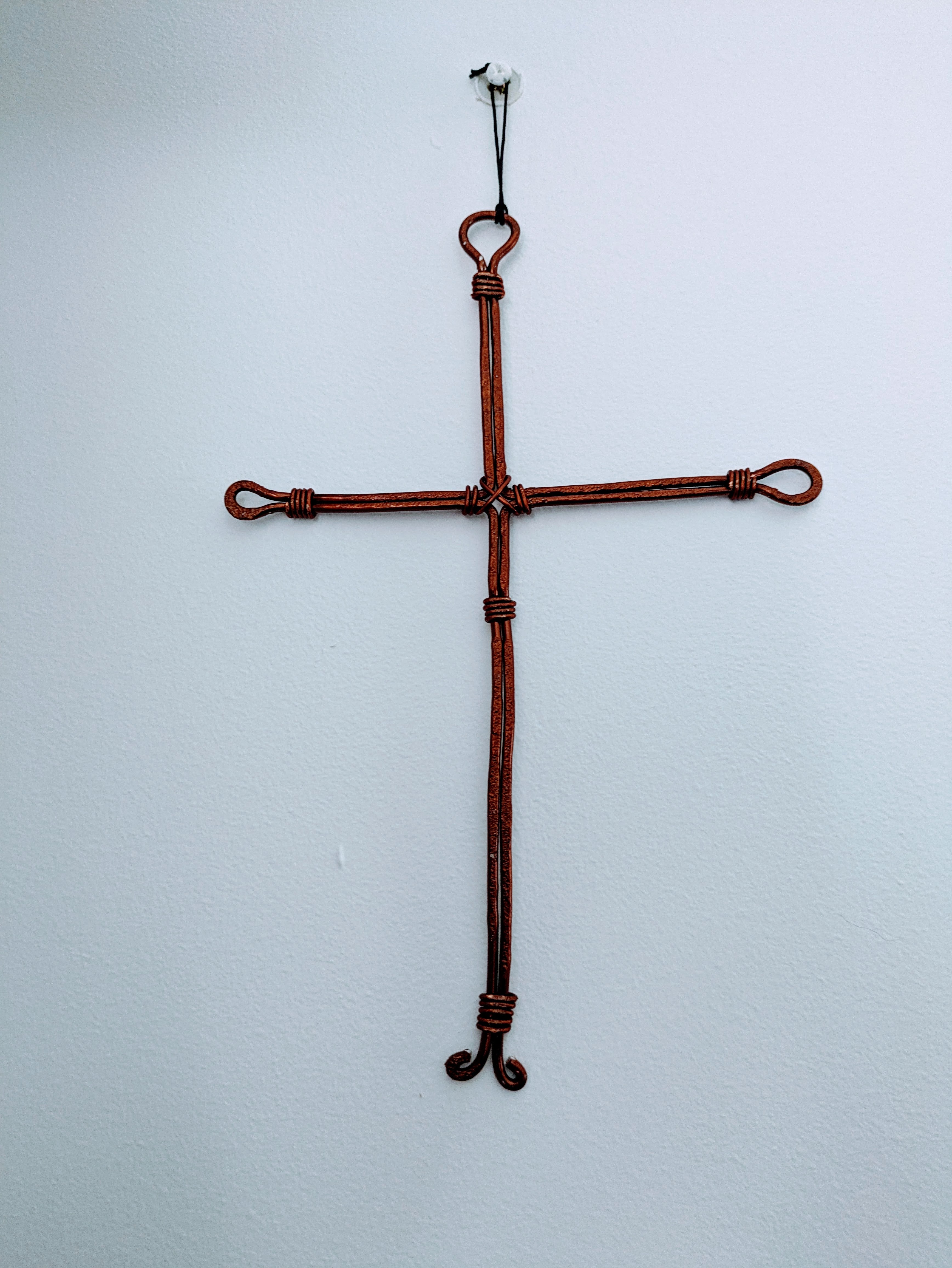 Gabriel Indoor/Outdoor Cross – Mataki Filaxto