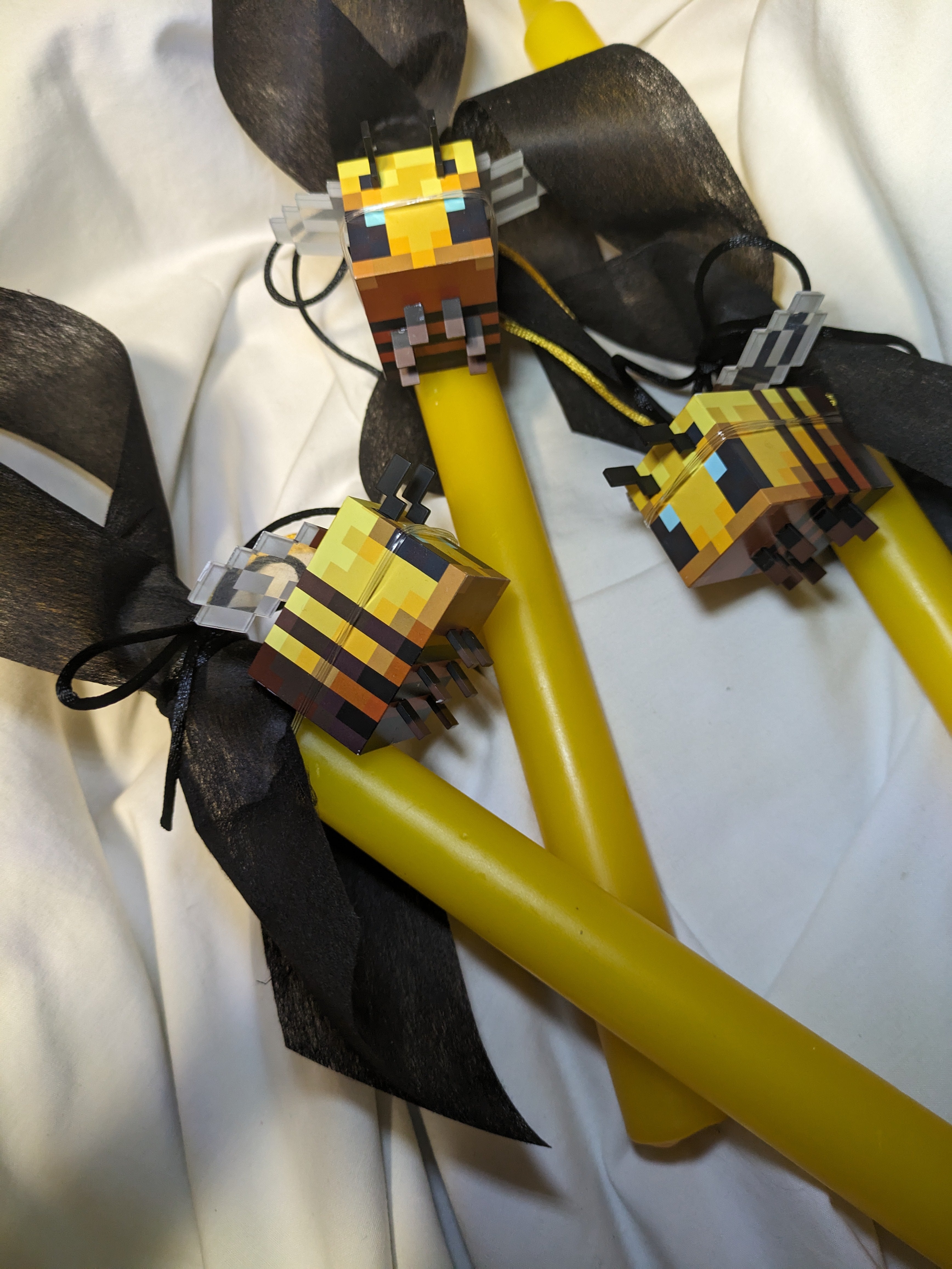 Minecraft 'Bee' Candle – Mataki Filaxto